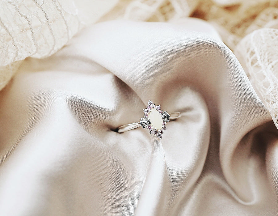 Vintage Deco keepsake ring